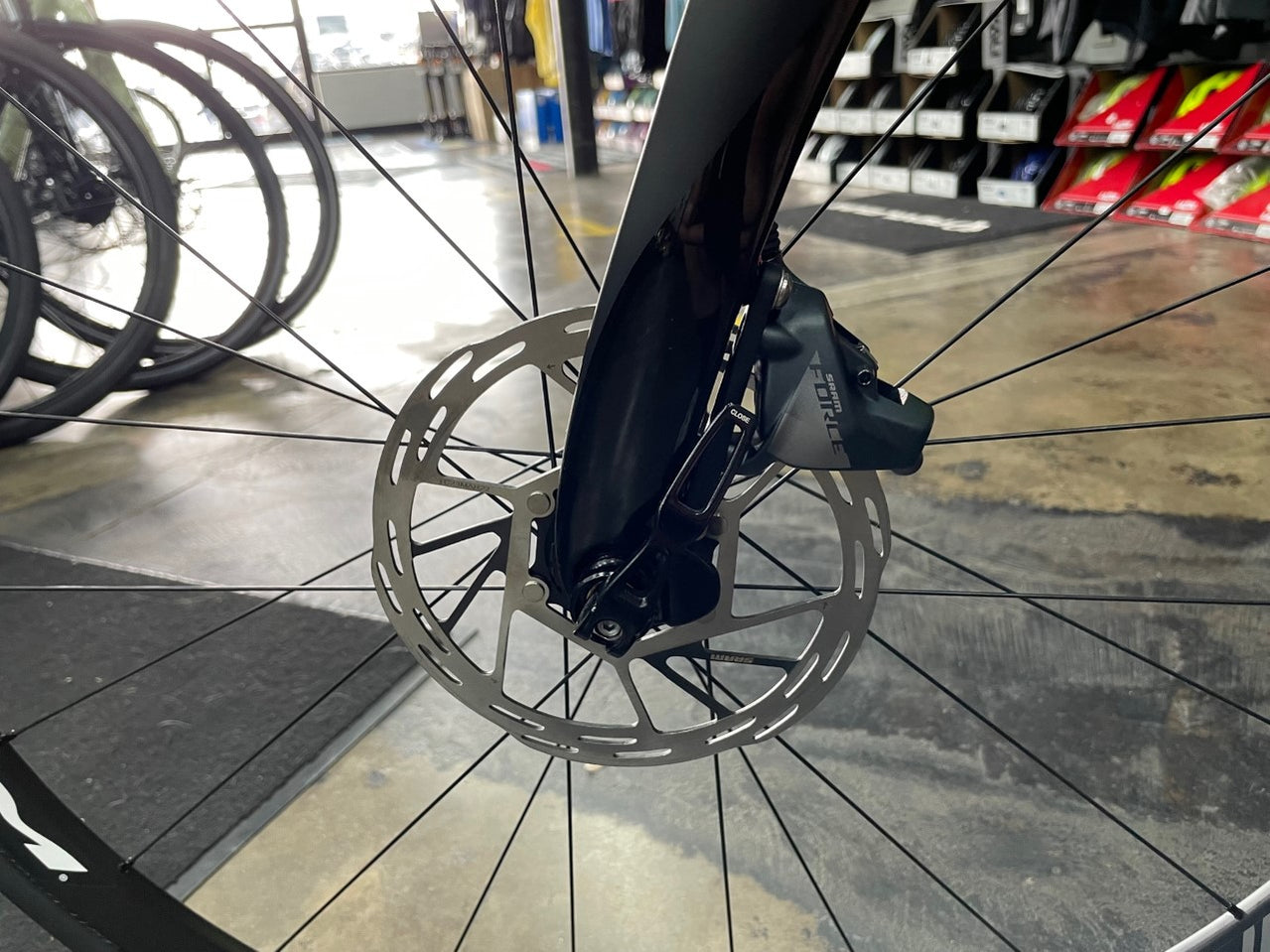 Pinarello Dogma F12 Disc SRAM Force eTap AXS - Fulcrum Racing 5 - BOB ...