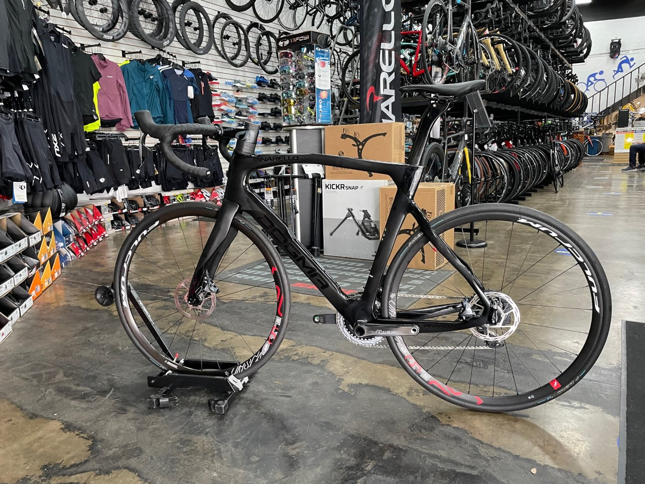 Pinarello Dogma F12 Disc SRAM Force eTap AXS - Fulcrum Racing 5 - BOB ...